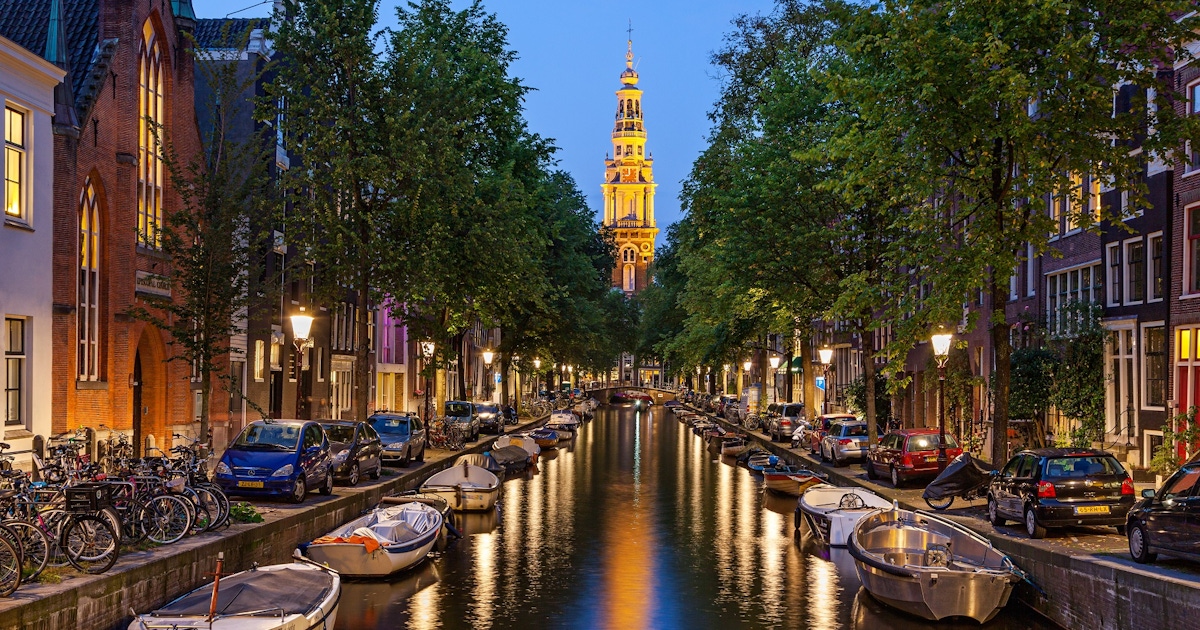 Tour nocturno en español por el Barrio Rojo y paseo en barco por los ... Tour nocturno en español por el Barrio Rojo y paseo en barco por los ...
