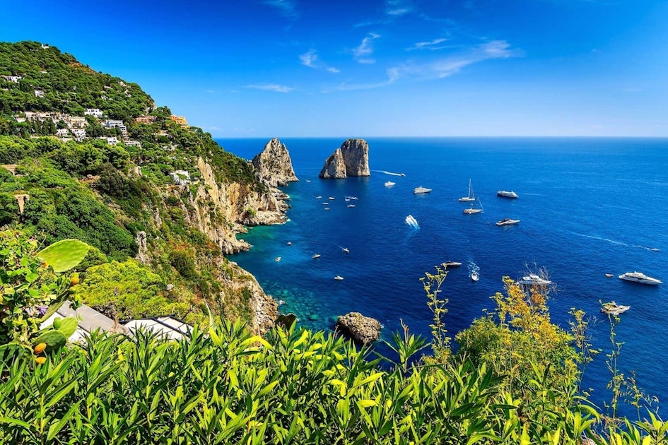 Excursion en bateau sur l'île de Capri depuis Naples | musement