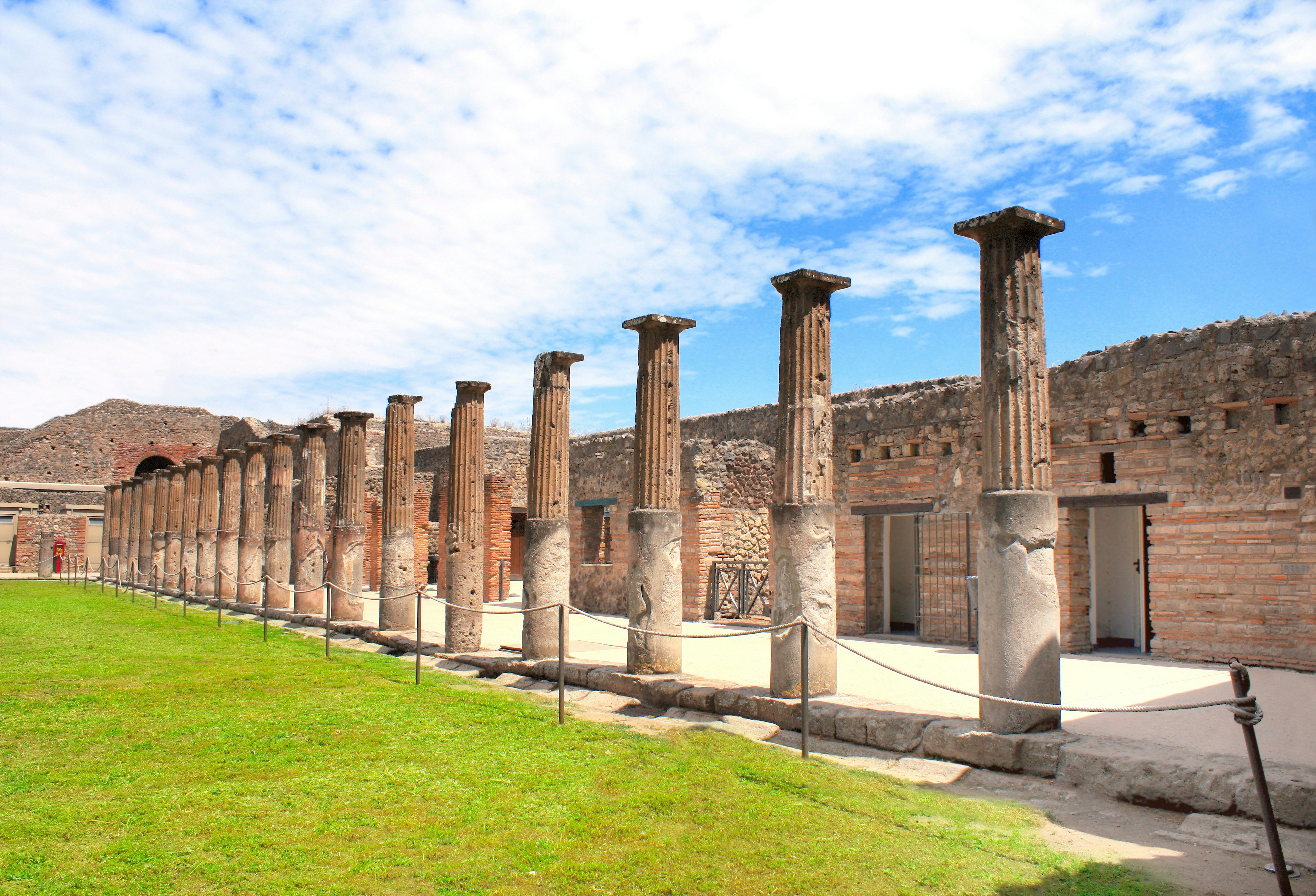 Entradas y visitas guiadas a las ruinas de Pompeya | musement