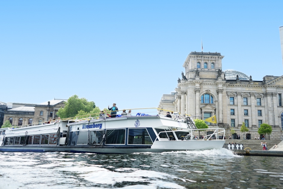 Paseo turístico en barco de 24 a 48 horas por Berlín | musement