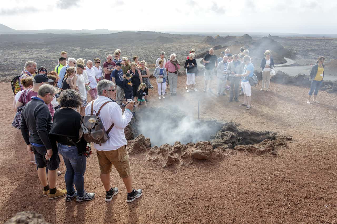 Lanzarote volcano tour with BBQ | TUI