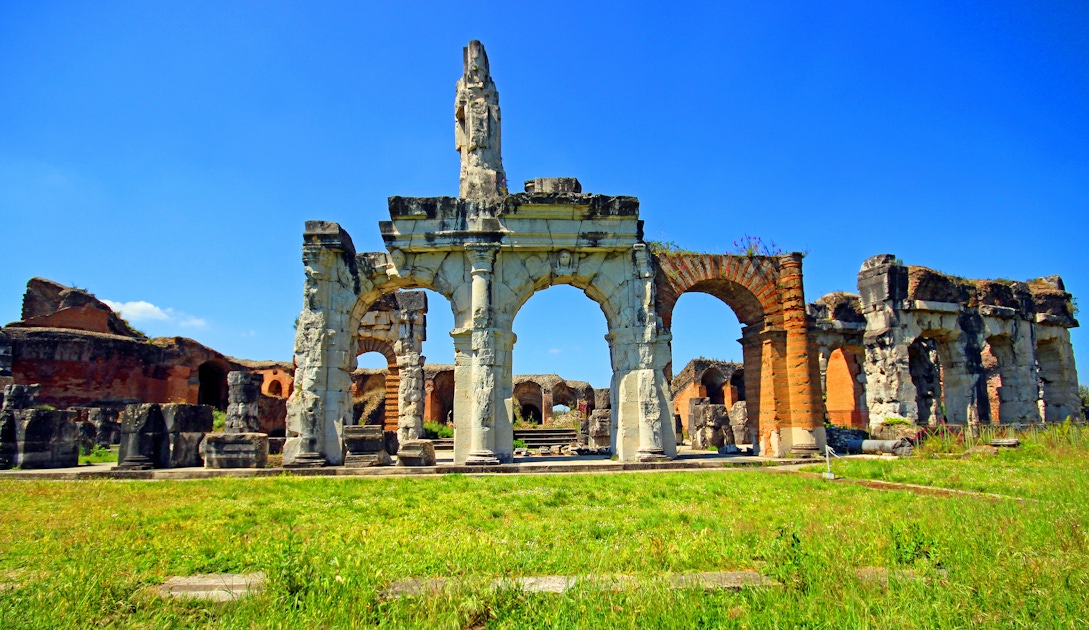 Guided tour of the Amphitheater and Museum of Ancient Capua. | musement