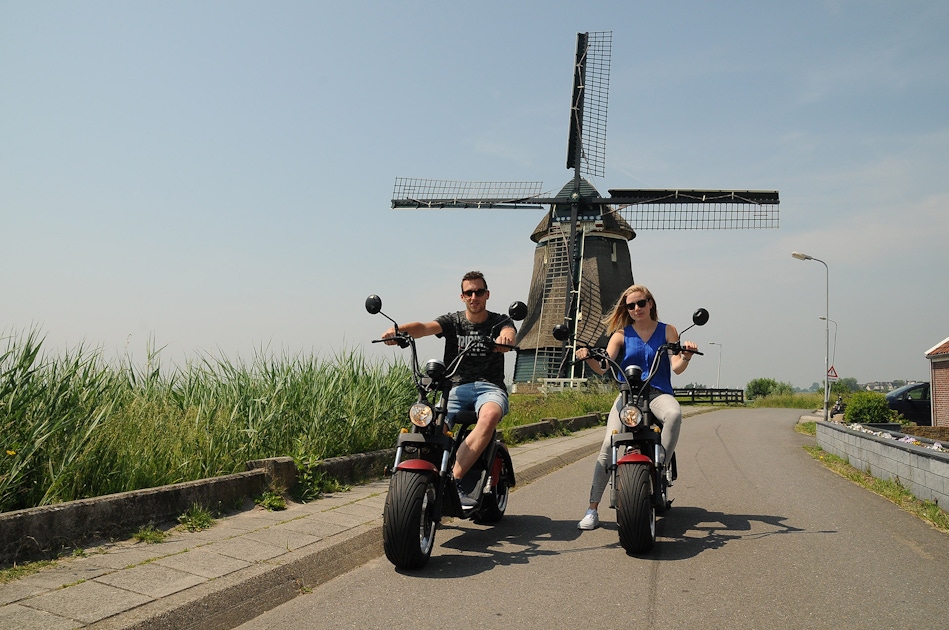 Volendam, Monnickendam and Marken E-scooter tour with cheese farm ...