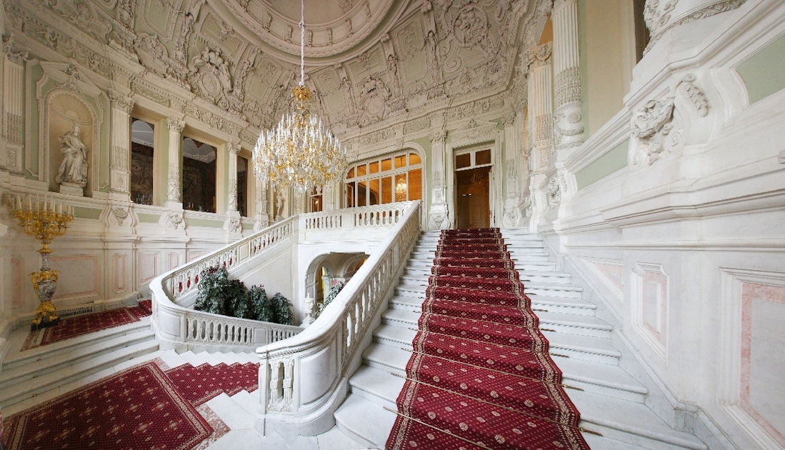 Yusupov Palace and Rasputin exhibition private guided tour | musement