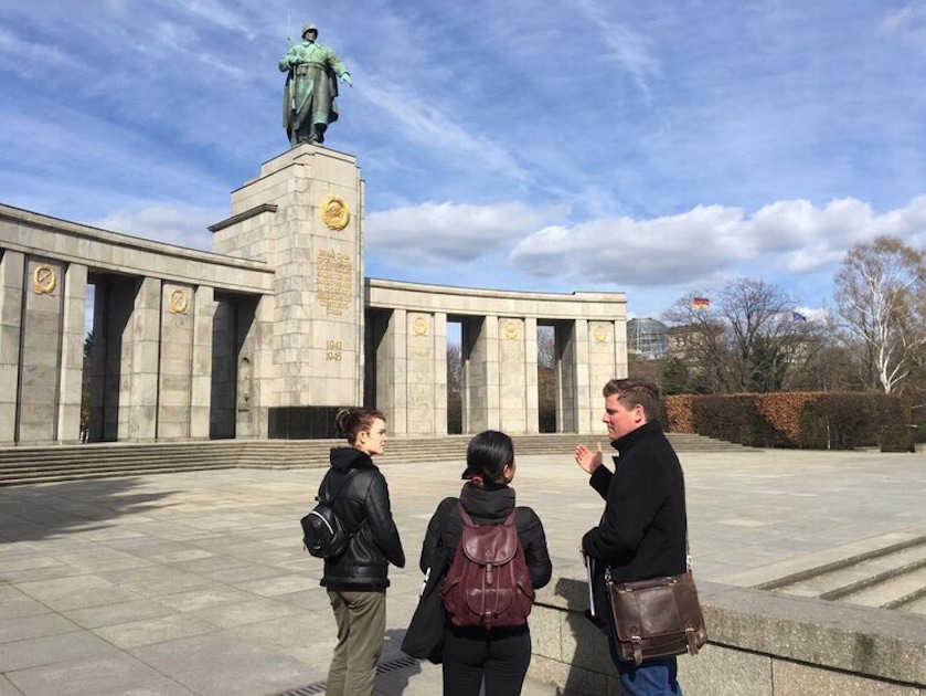 Fast tour of the rise and fall of Hitler’s Berlin | musement