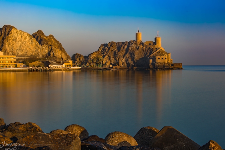 Afternoon Coastal Boat Tour from Muscat | musement
