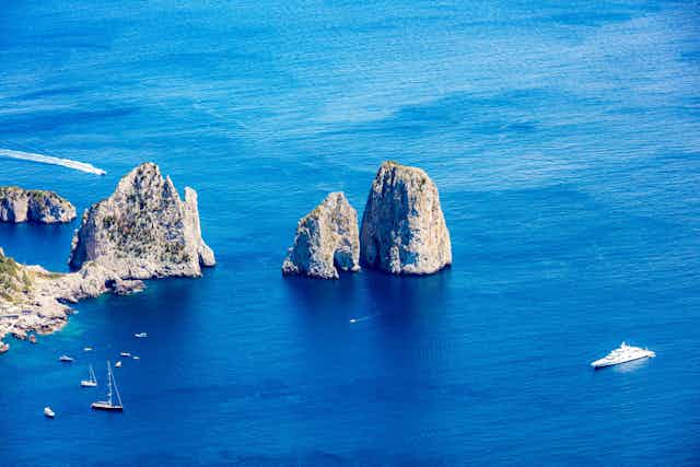 Capri day and night tour with local guide and boat trip | TUI