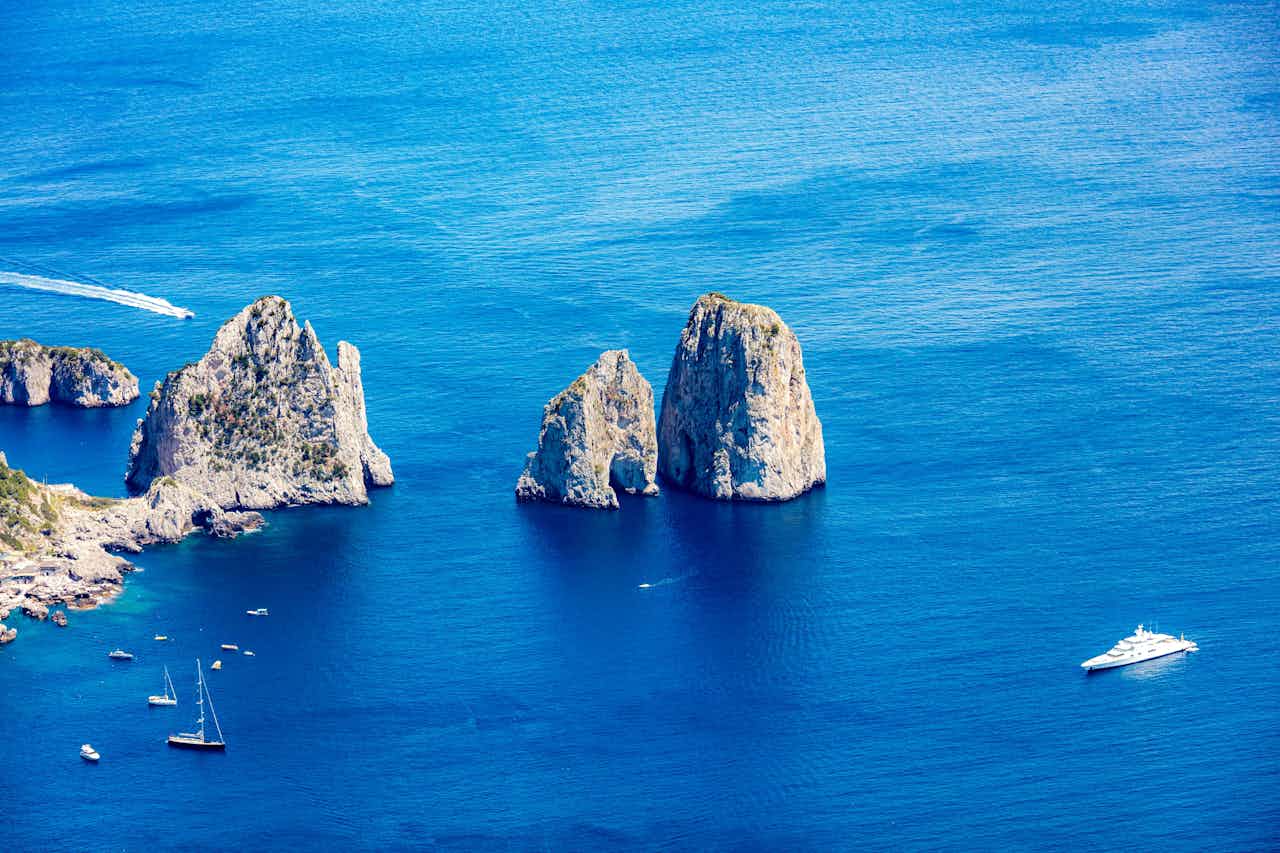 Capri day and night tour with local guide and boat trip | TUI