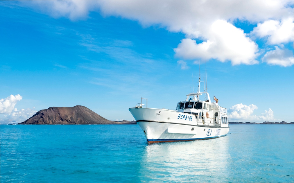 Lobos Island Return Ticket with Isla de Lobos Ferry | musement