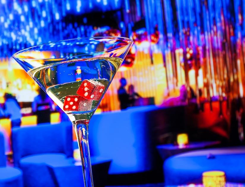Friday night bar crawl by party bus in Las Vegas | musement