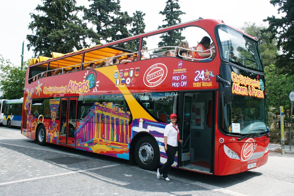 Hop on-hop off sightseeing bus | musement
