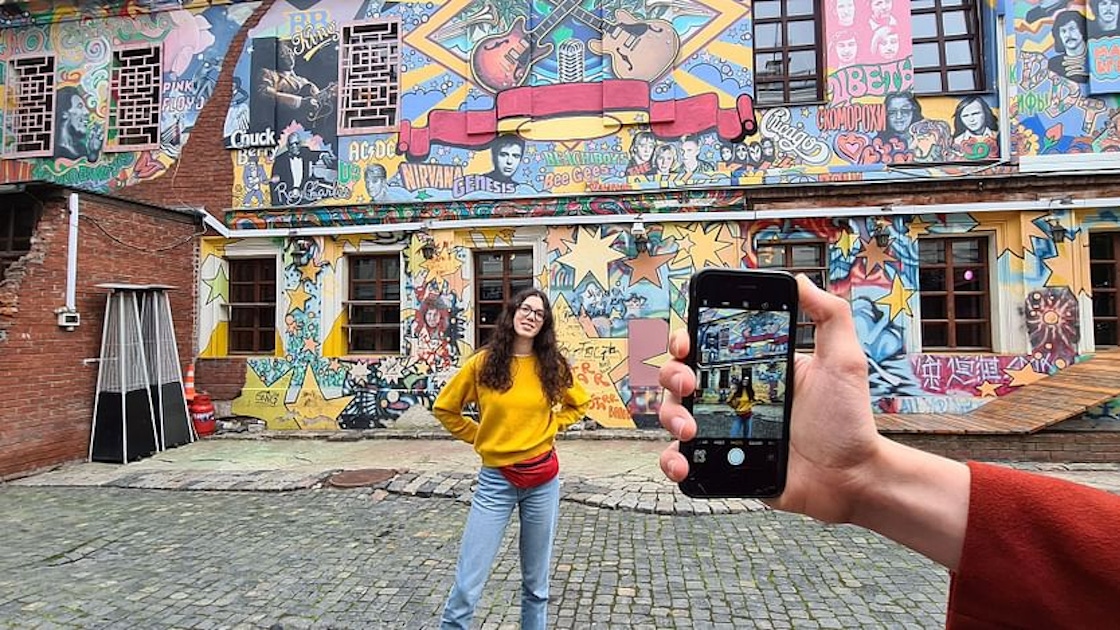 Moscow secret courtyards self-guided audio tour in Russian | musement