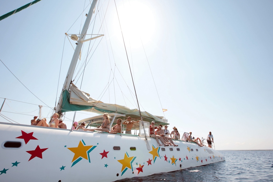 Palma Bay Cruise by Magic Catamaran | musement