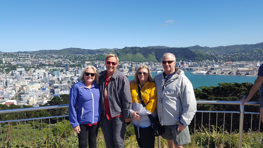 Wellywood and coastal Wellington highlights tour | musement