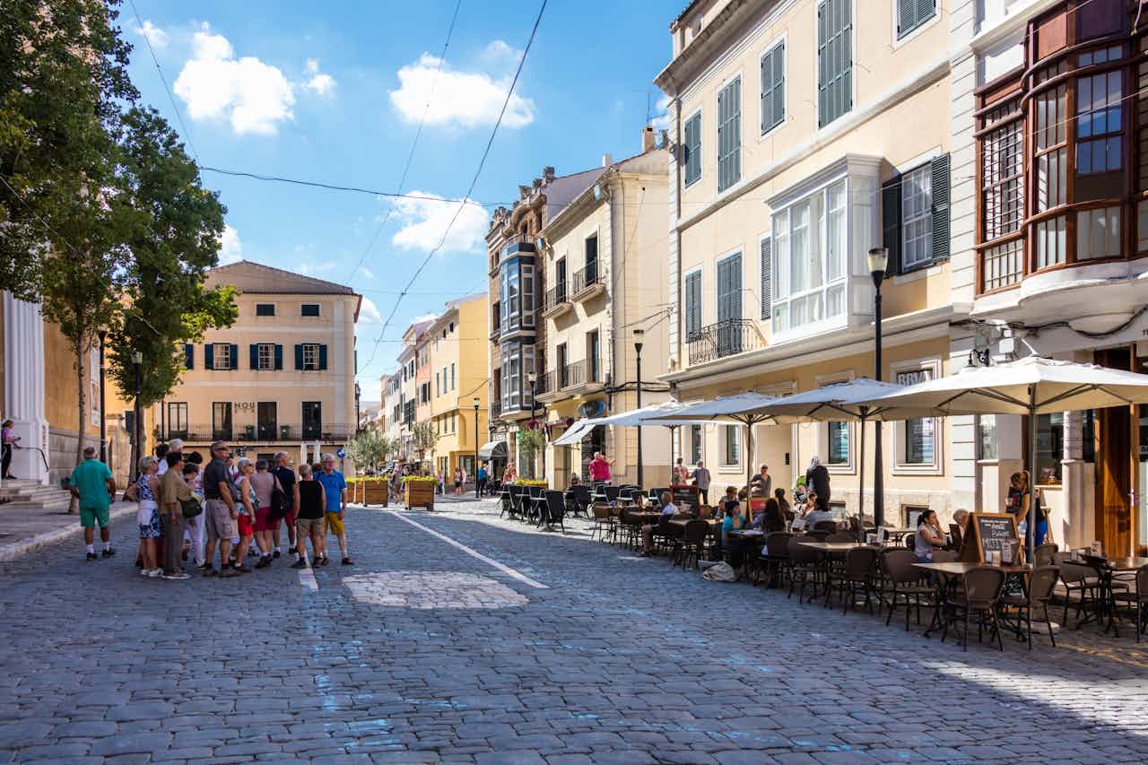 Mahon Harbour Boat Tour with Mahon Market and Gin Distillery | TUI