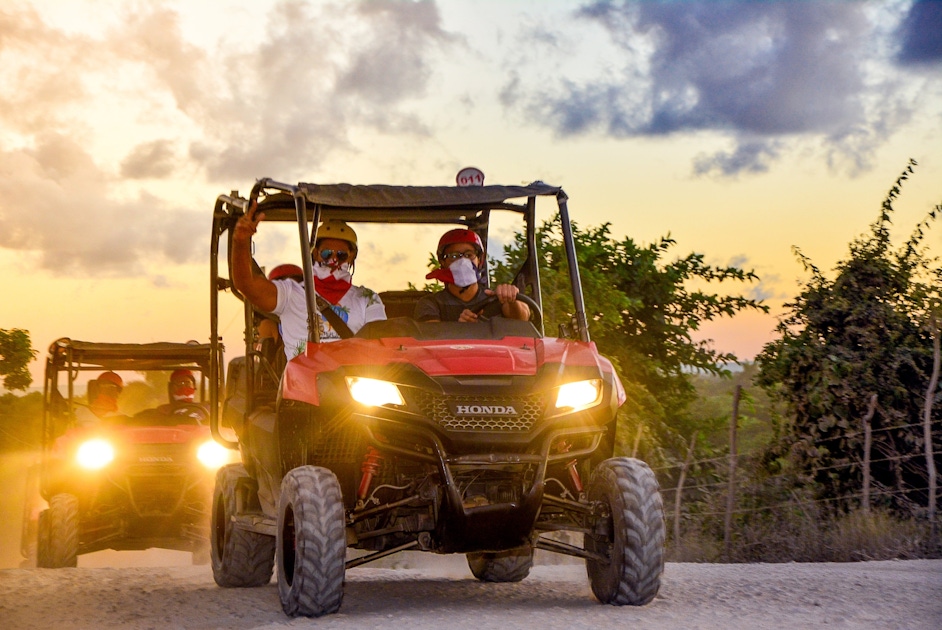 Excursión nocturna en buggy por Punta Cana con cena dominicana | musement