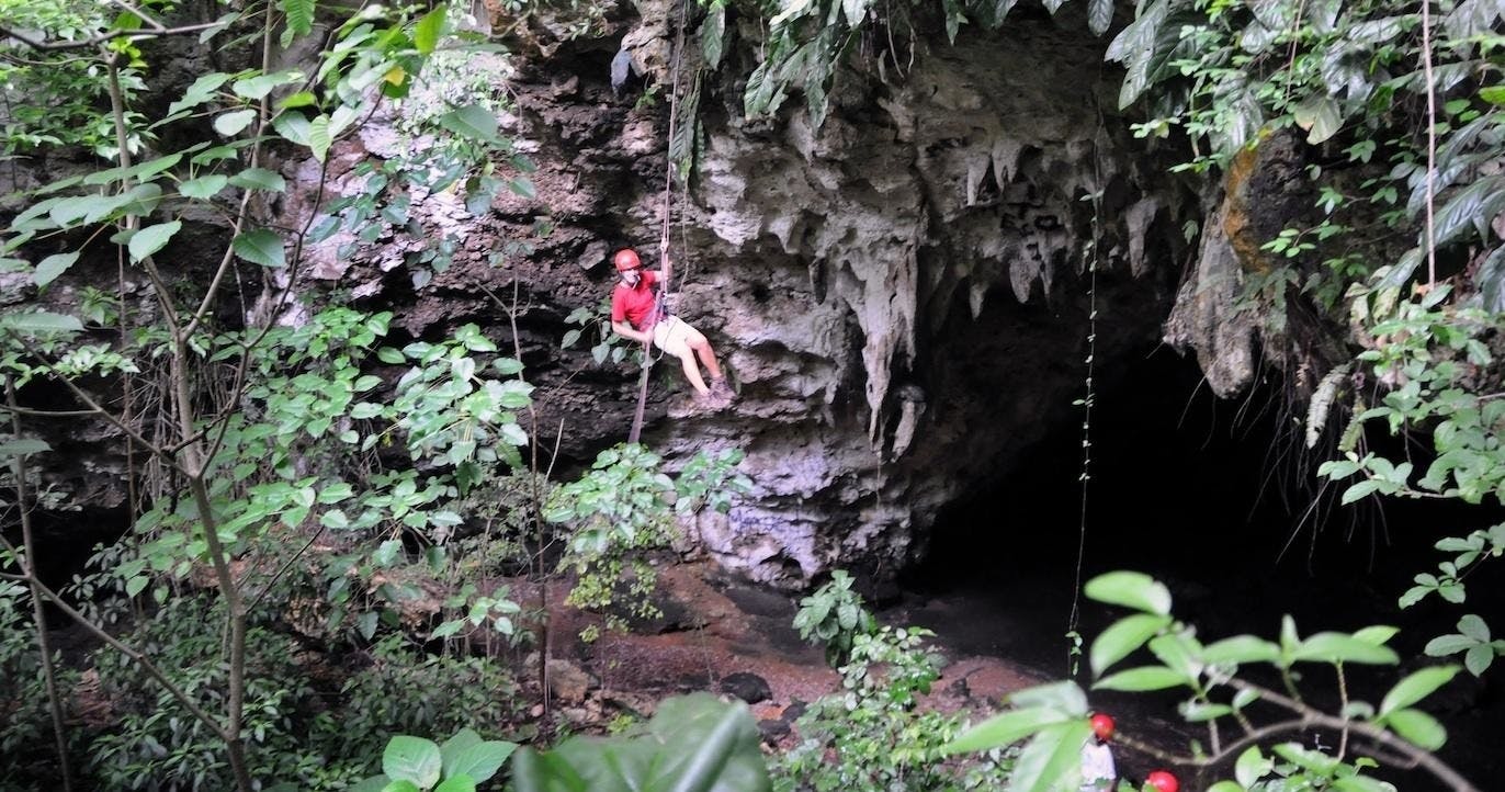 Cave rappelling and zip-lining safari in San Juan | musement