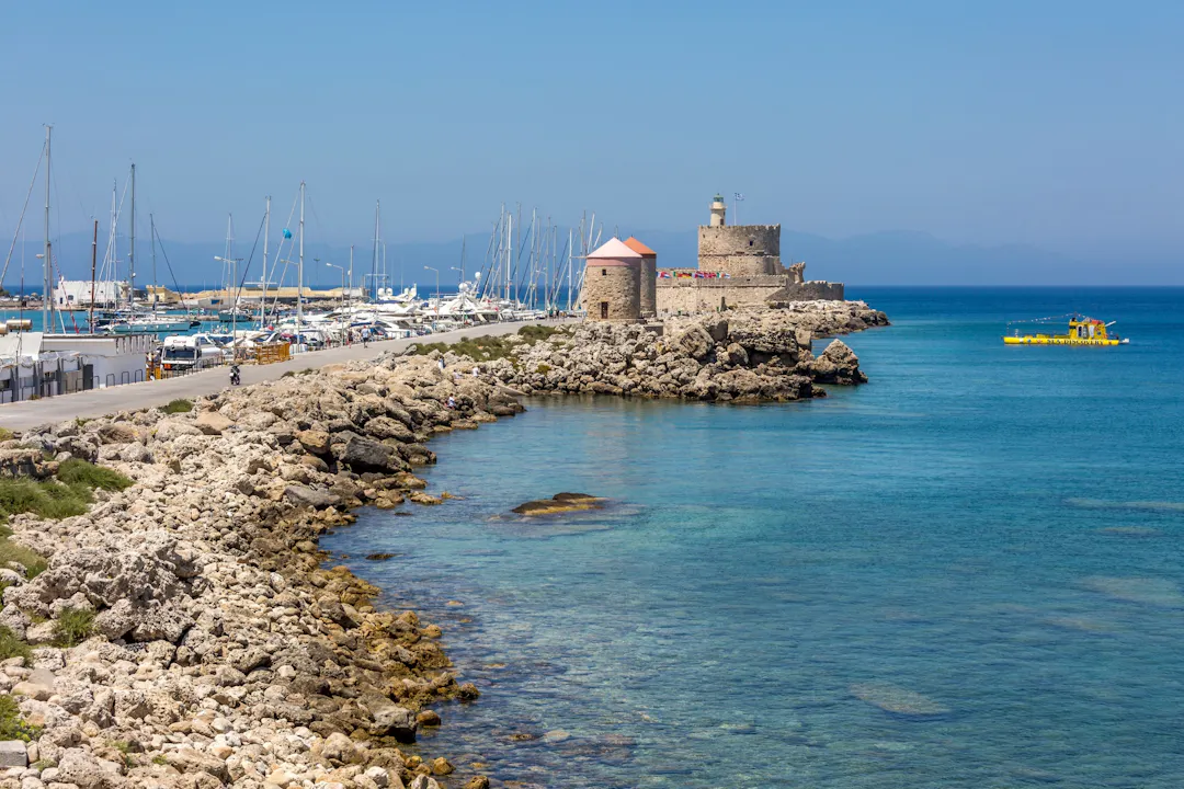 Akropol w Lindos i najważniejsze atrakcje Starego Miasta w Rodos ...