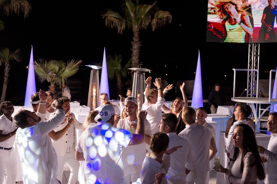 SCENE White Party at Apollo Club | musement