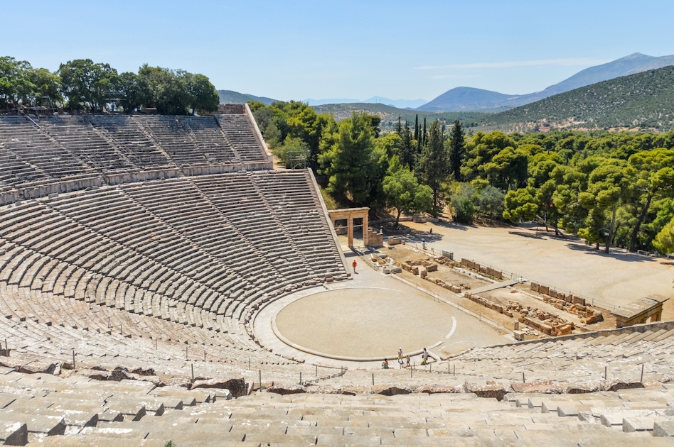 Corinth Canal, Mycenae and Epidaurus full-day tour in Spanish | musement