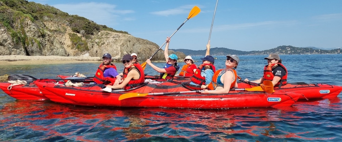 Lunchtime kayak guided tour from Bandol to Calanque | musement