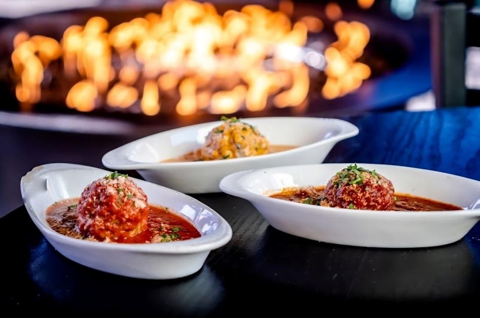 Food Experience in the Kerns Neighborhood | musement