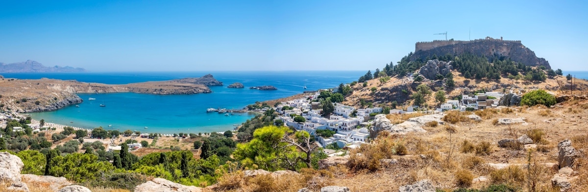 Lindos mit dem Boot mit Badestopps ab Hafen Rhodos | musement