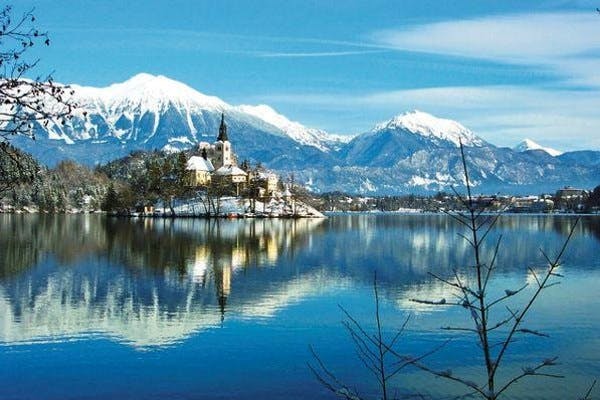 Lokalee | Koper | Items | LAKE BLED & ITS LEGENDARY ISLAND