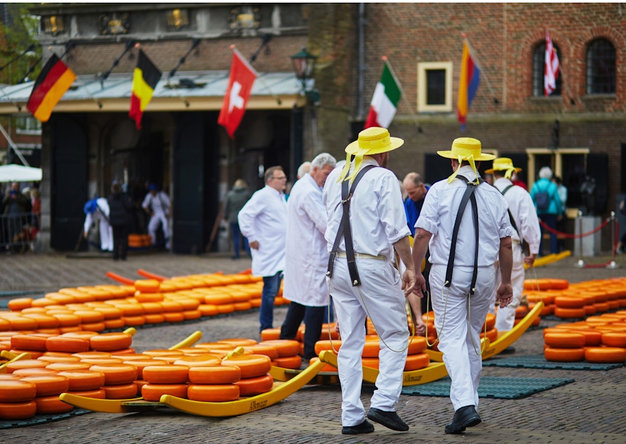 AI-Guided Walking Tour of Alkmaar with Walky the WhatsApp Chatbot ...