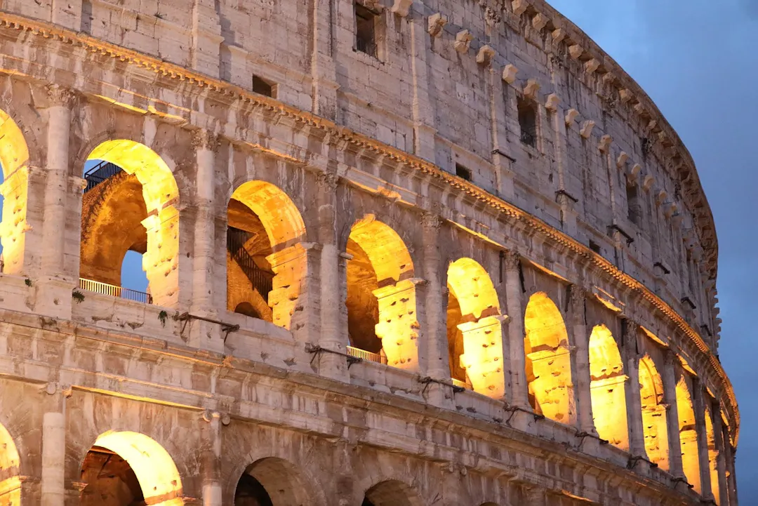Colosseum world access with AI video guide app | Biuro podróży TUI