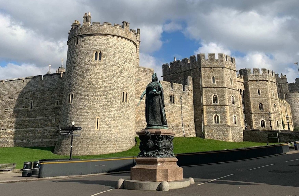 Windsor Castle and optional Tower of London tour with entry tickets ...